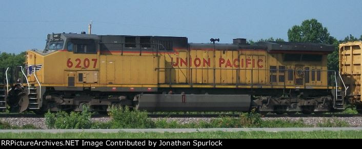 UP 6207, AC44CW, conductor's side view